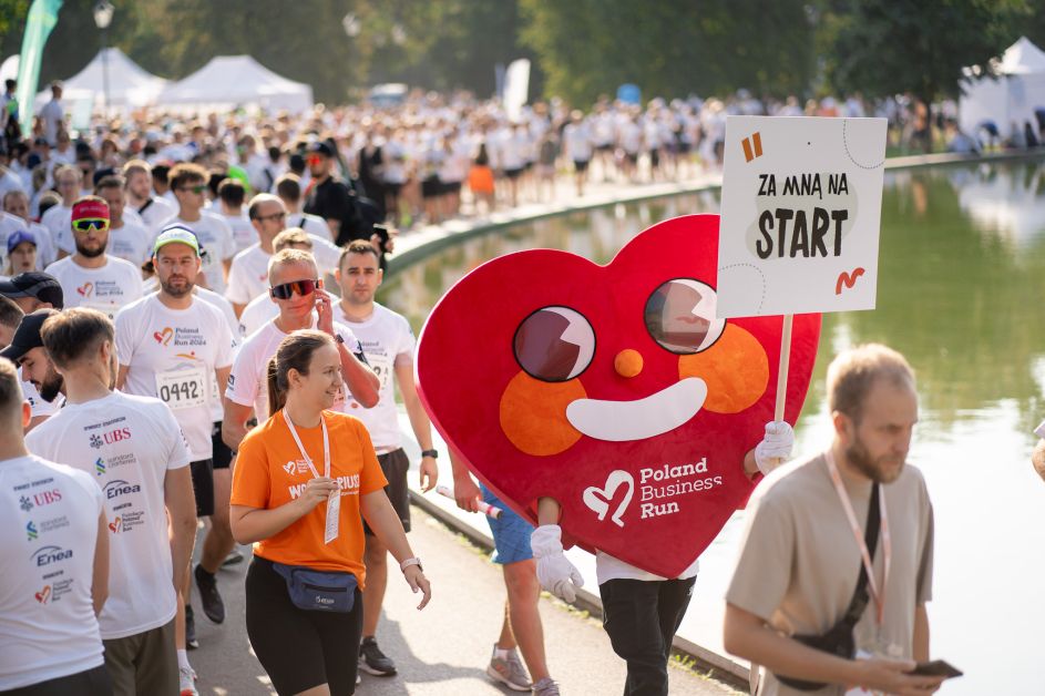 Harmonogram webinarów informacyjnych o Poland Business Run 2025 ...